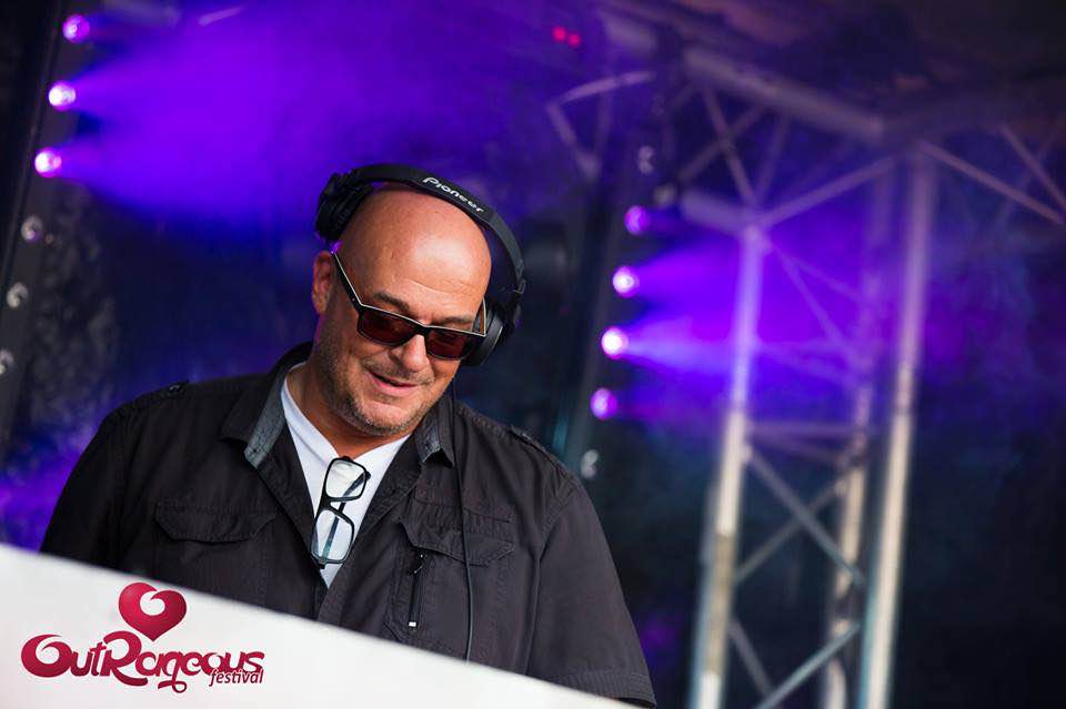 Upbeat met Mark van Dale - Intense Radio, we love Dance! Play 90s hits ...